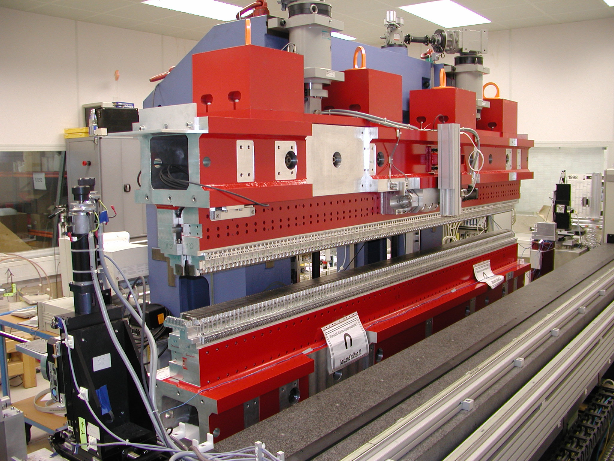 Undulator shimming - Helmholtz-Zentrum Berlin (HZB)